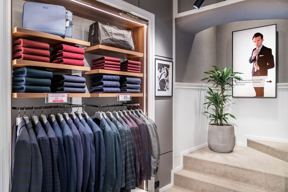 Dan John adotta il Digital Signage Samsung