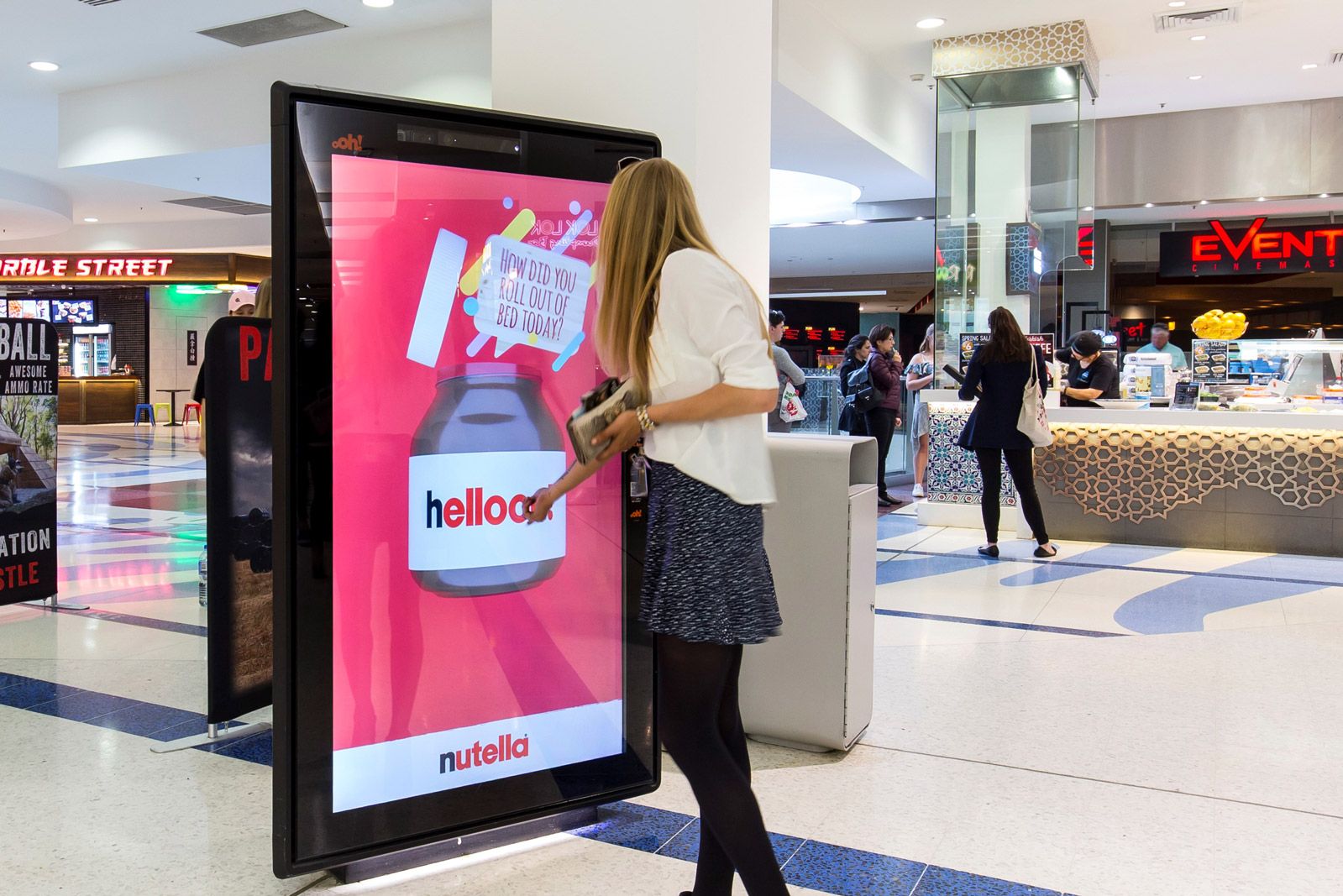 Totem touchscreen: un'esperienza interattiva e coinvolgente