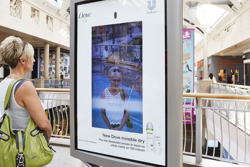 Totem touchscreen: un'esperienza interattiva e coinvolgente